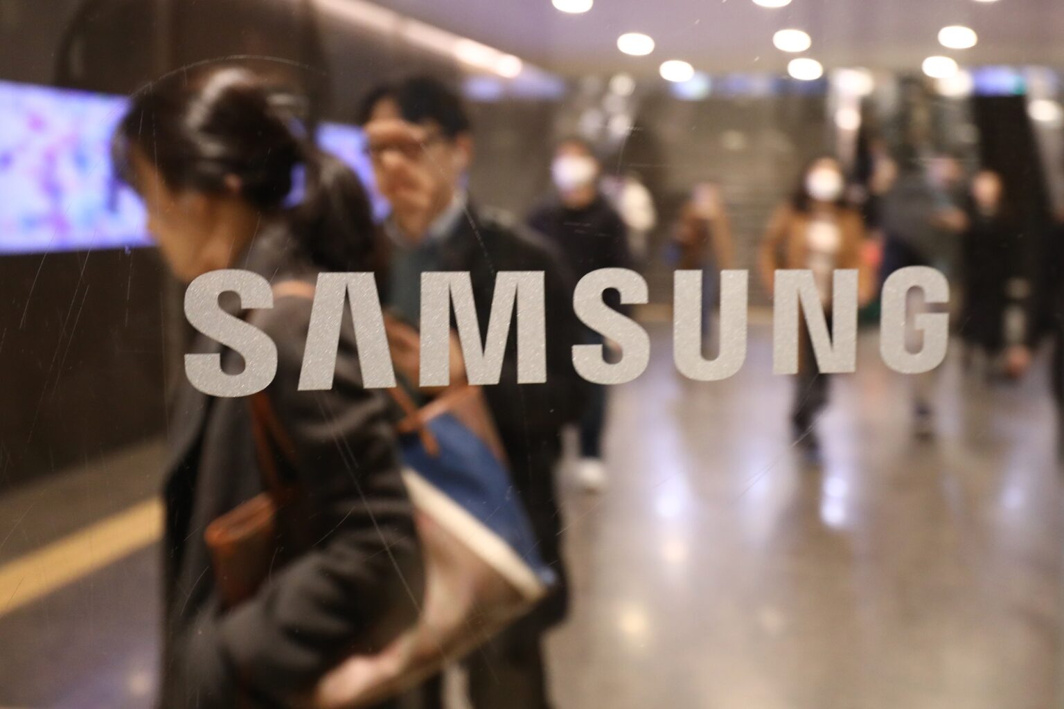 Samsung workers are on strike for the first time in the company’s ...
