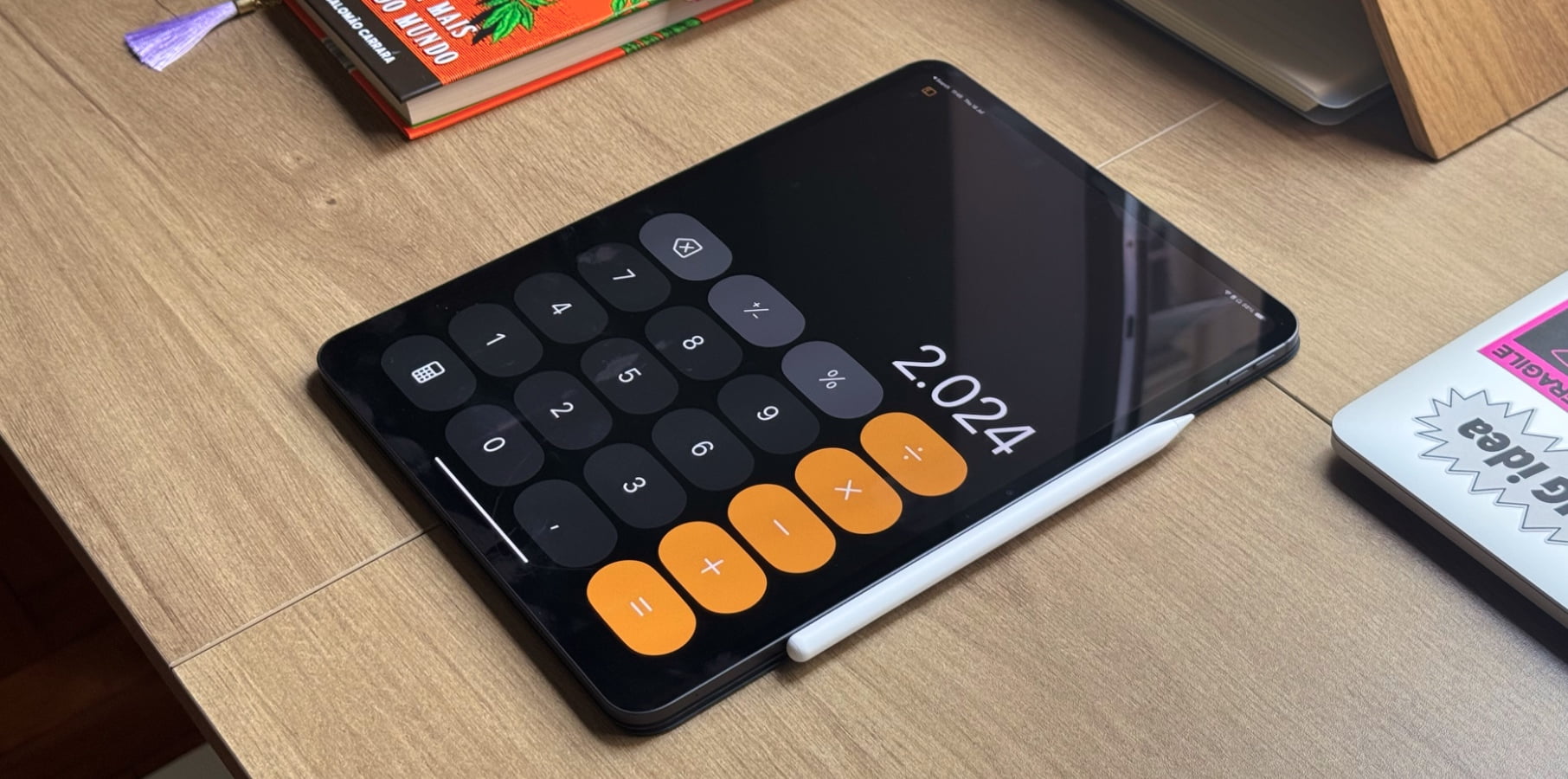 Hands-on with iPadOS 18’s all-new Calculator app and Math Notes feature ...