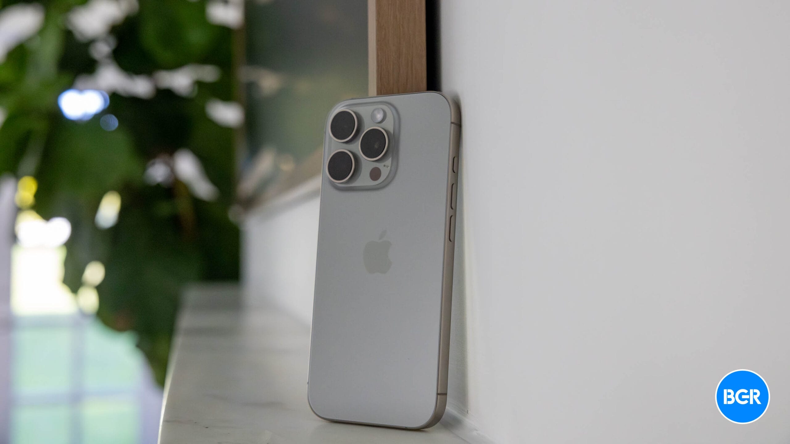 iPhone 18 Pro to feature a major camera upgrade: Variable aperture lens ...