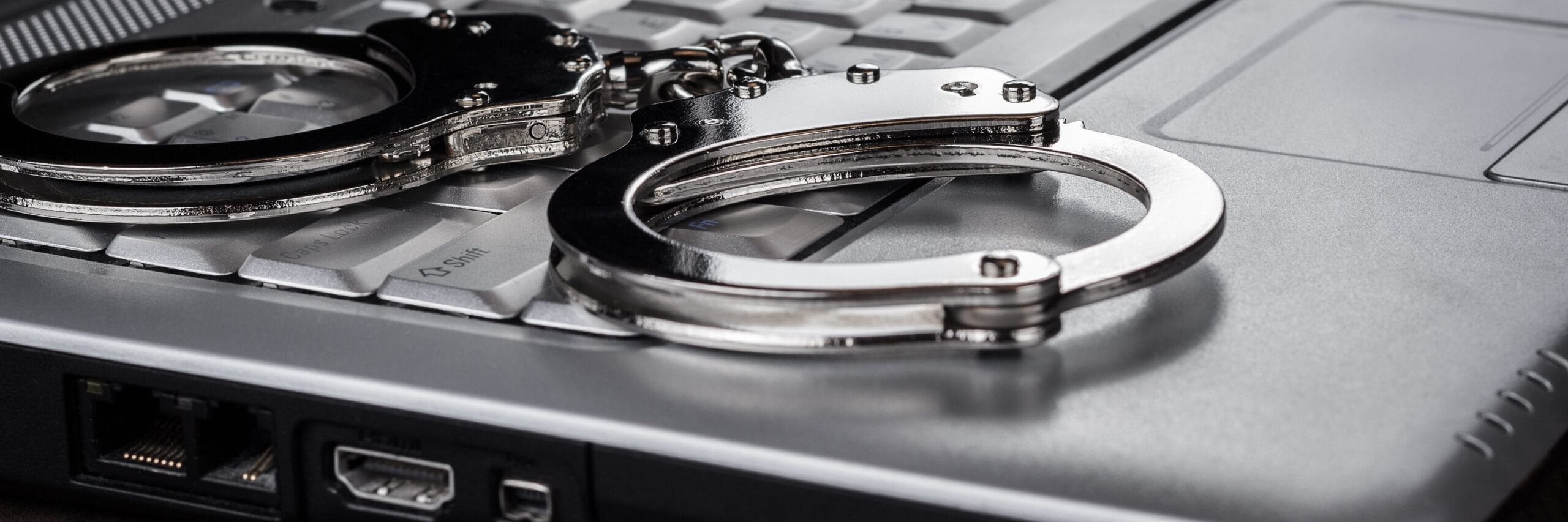 Three sentenced over OTP.Agency MFA fraud service - Comkex.com